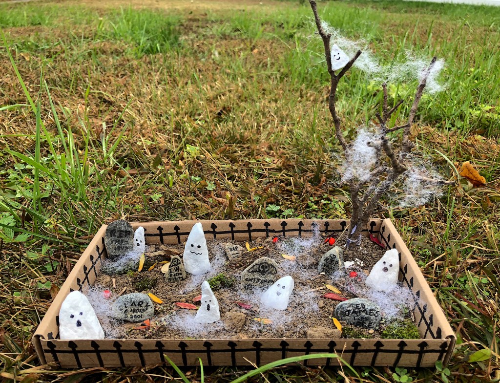 Spooky Haunted Graveyard Craft